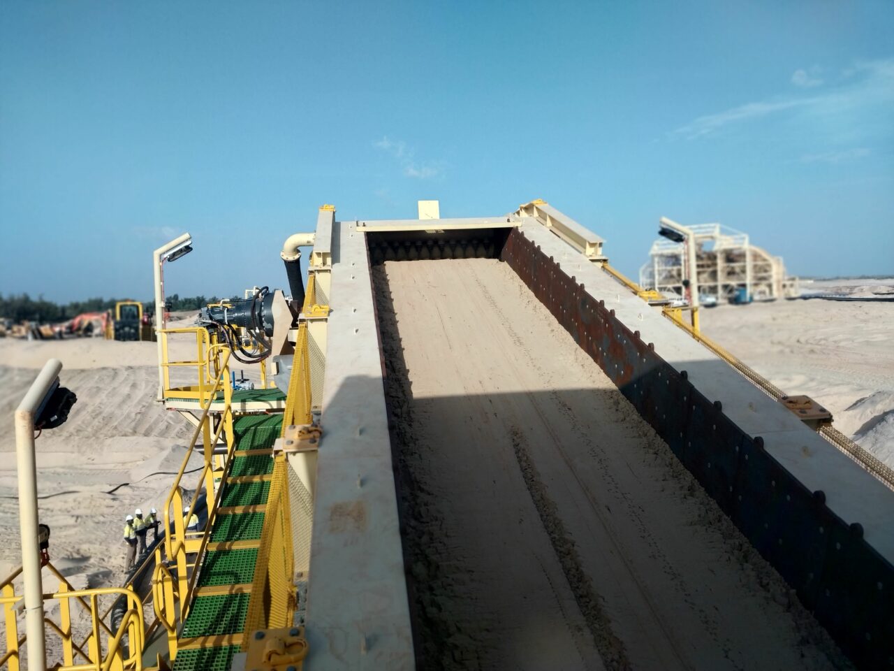 Mobile Dry Mining Unit (track mounted) | ADP Marine & Modular