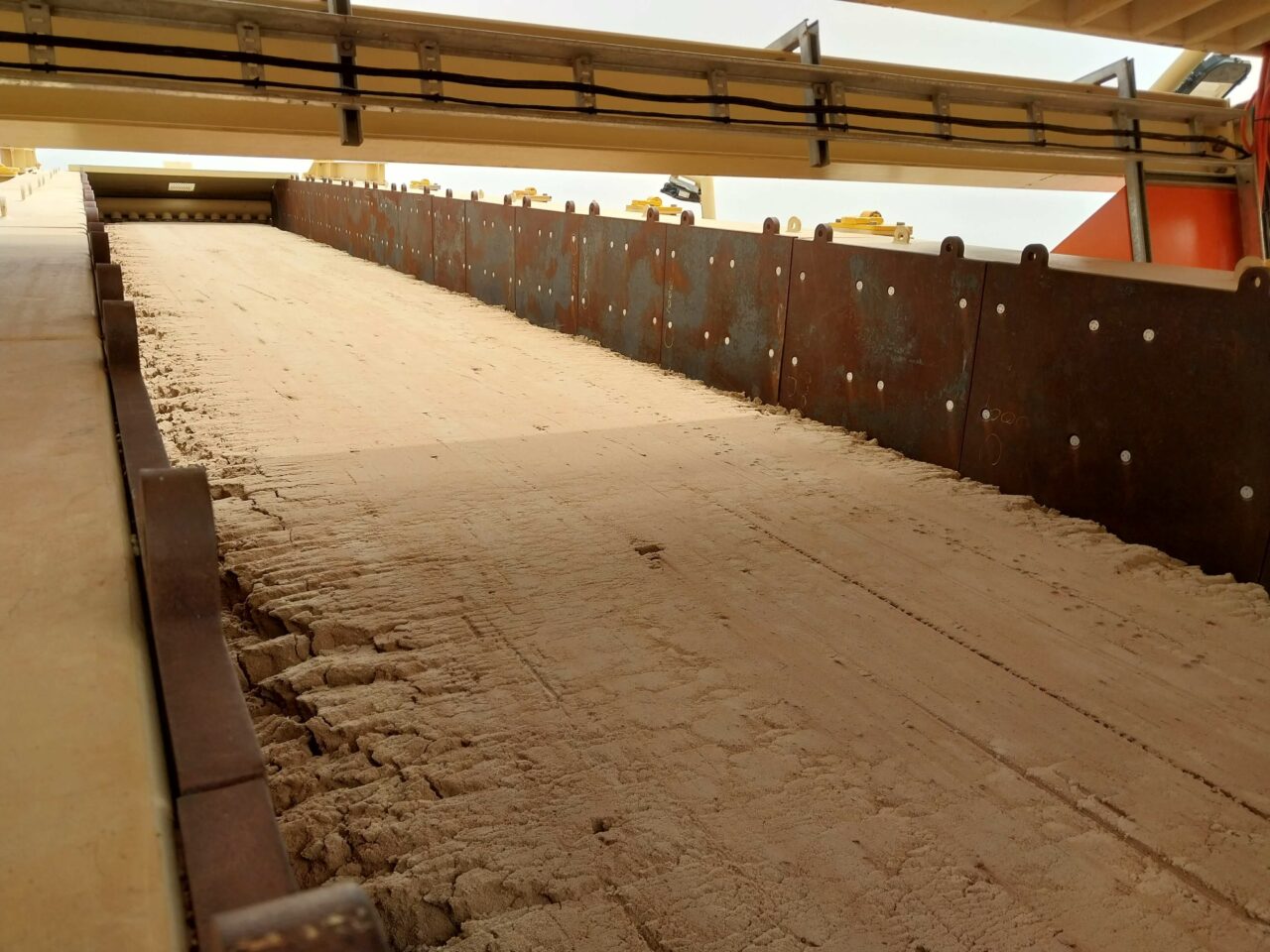 Mobile Dry Mining Unit (track mounted) | ADP Marine & Modular