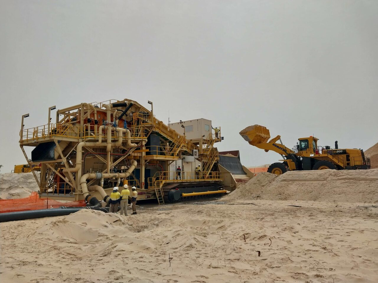 Mobile Dry Mining Unit (track mounted) | ADP Marine & Modular