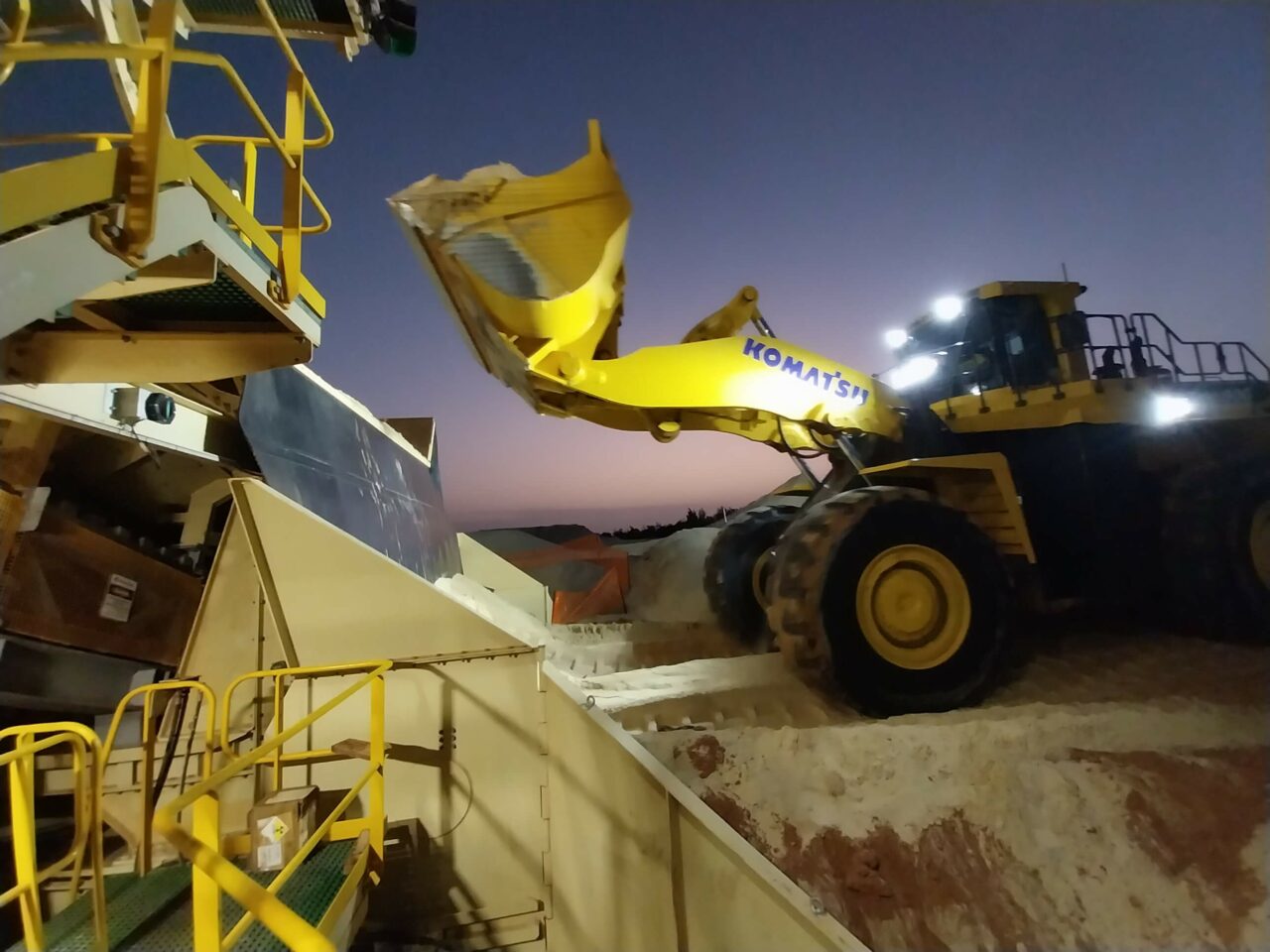 Mobile Dry Mining Unit (track mounted) | ADP Marine & Modular